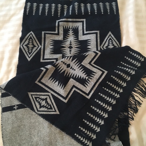 Pendleton | Accessories | Pendleton Portland Collection Harding Scarf | Poshmark